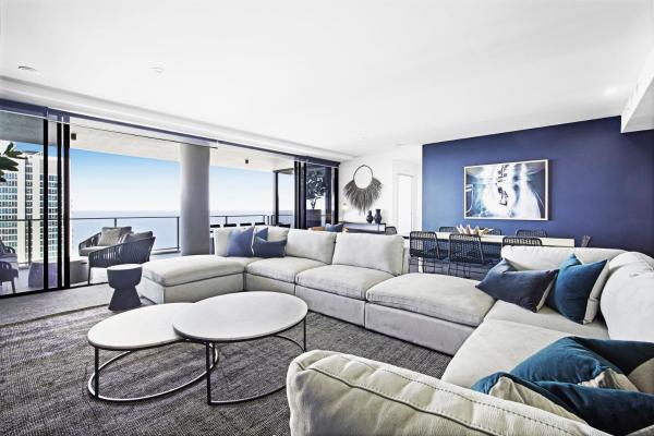 Circle On Cavill Sub Penthouse Ocean View - Broadbeach