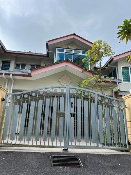 Jarzmin Double Story Homestay @ Royal Lily - Cameron Highlands