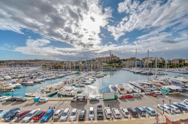 Ta' Xbiex Seafront Luxury 2brm Apartment - Malte