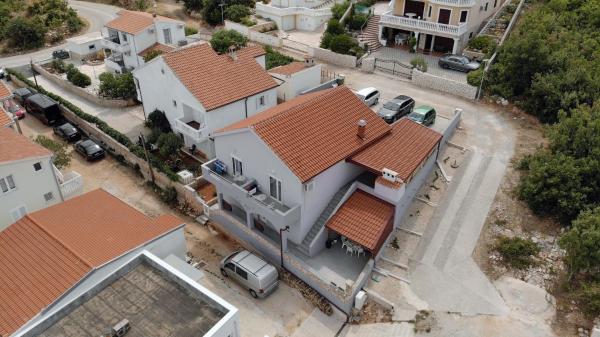 Gavran Apartment Vinjerac - Starigrad