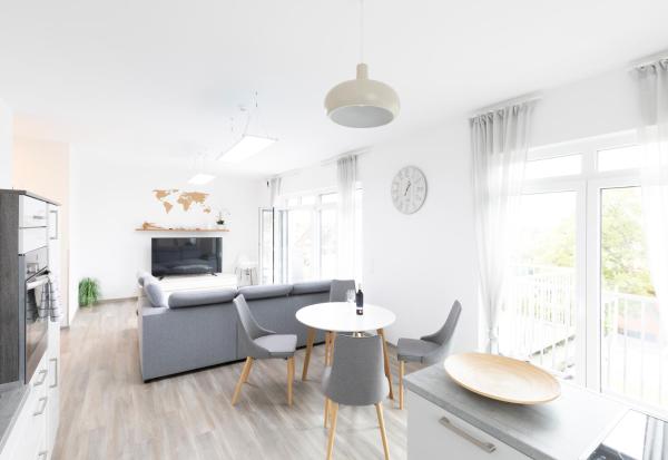 Moderne 2 Zimmer Ferienwohnung Mit Dachterrasse - 95qm - Bremerhaven