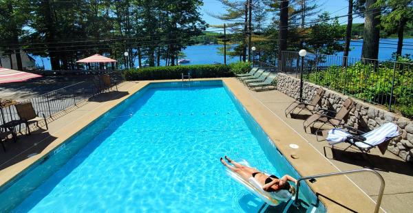 Birch Knoll Motel - Laconia, NH