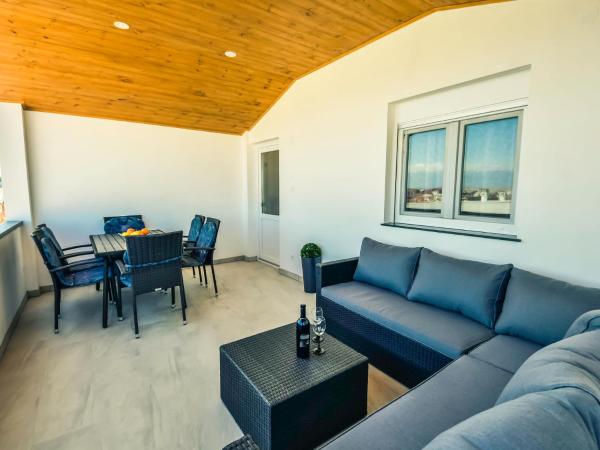 Apartment Matanovi Dvori-2 By Interhome - Vir, Kroatien