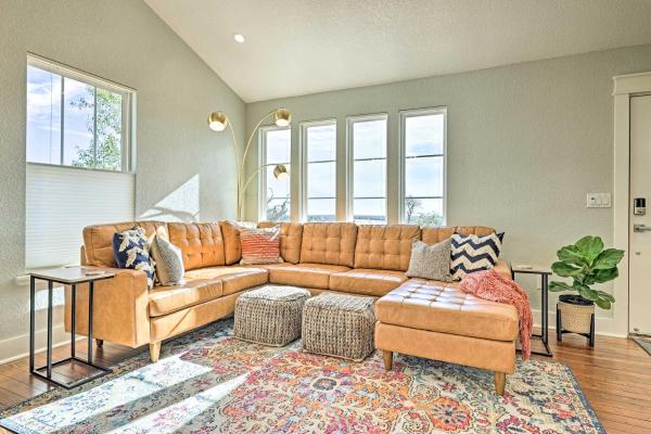Comfy Hill Country Haven W/ Private Hot Tub! - Enchanted Rock State Natural Area, Fredericksburg