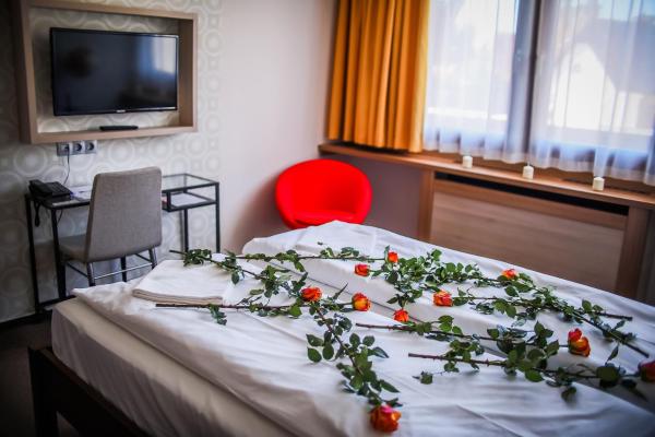 Imola Udvarház Dessert Hotel - Noszvaj