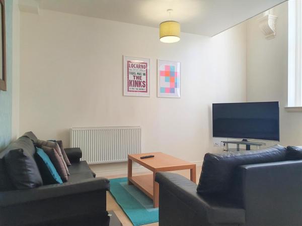 Central Apartments - Spacious 2 Beds - 스윈던