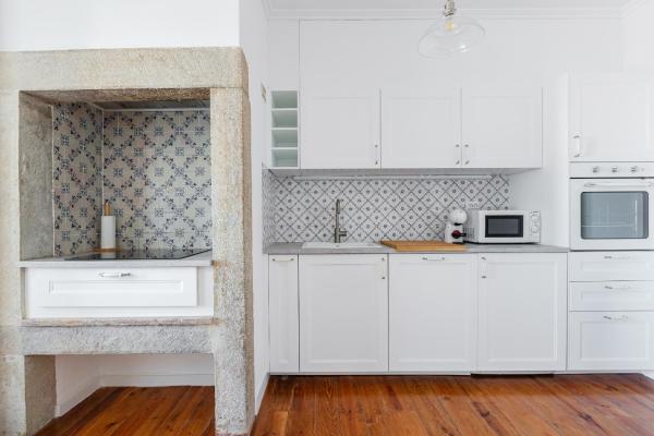 White & Blue Vintage Home In Graça - Lissabon