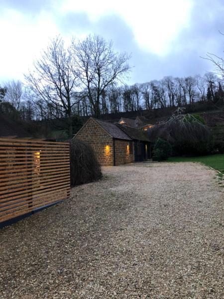 Wisteria Cottage - Hillside Holiday Cottages, Cotswolds - Banbury