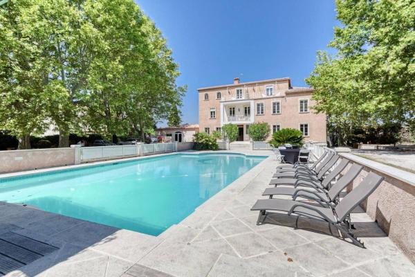Domaine De La Nerthe- Hotel Provence Mediterranee - Marseille