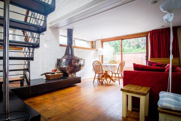 2 Bedroom Characterful Semi-detached House, Enviably Located With Balcony And Terrace - Saint Andrews