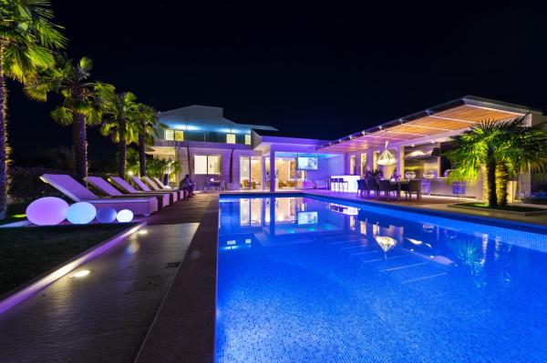 Villa Petra - Lun