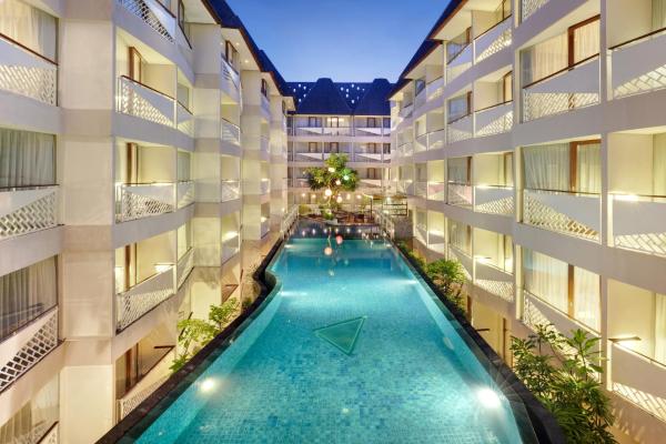 Charming - 1 Deluxe Room With Balcony In Kuta - Bualu