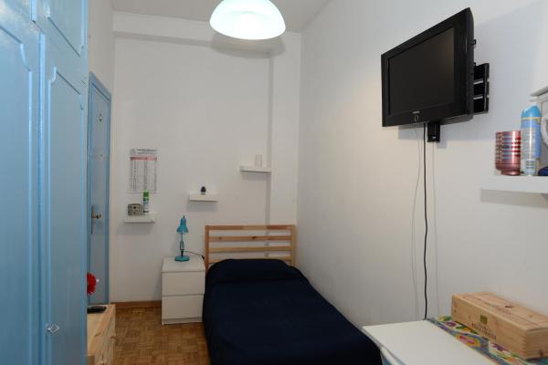 Room In Guest Room - Single Room In Cozy And Comfortable Apartment - Monterotondo