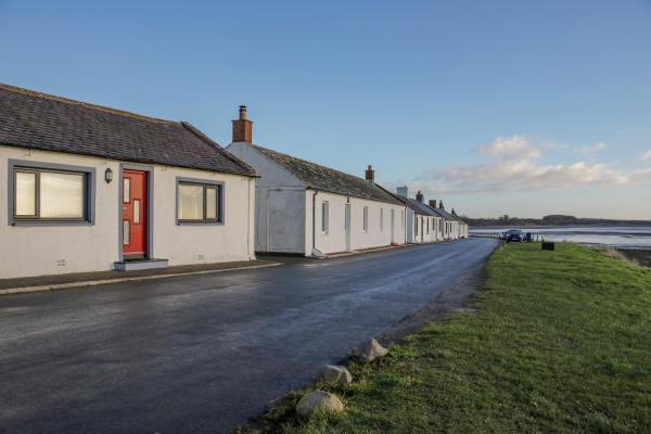 2 Whiterow - Powfoot