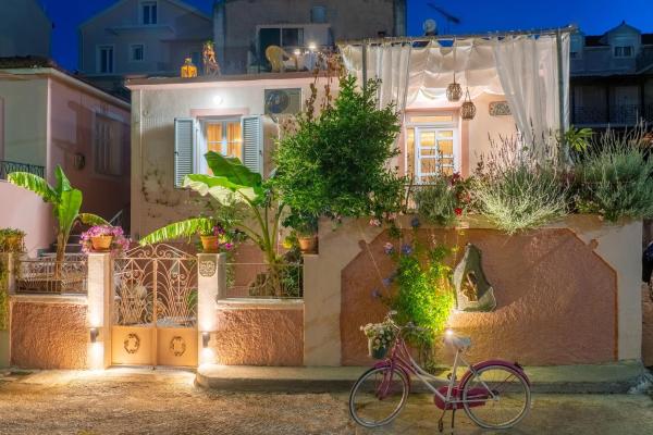 Flowers In The City - Elegant Home In Argostoli - Kefalonia