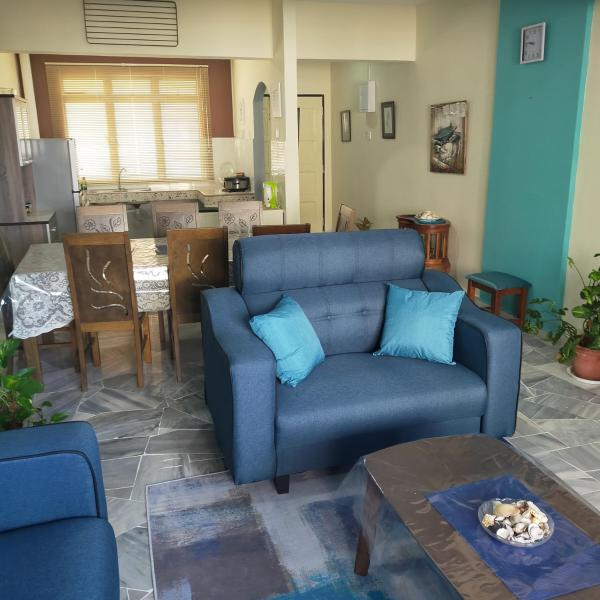 Relaxing Retreats At Cocobay Apartments - Pasir Panjang