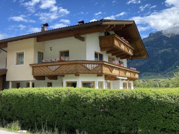 Huber Rosmarie - Mayrhofen