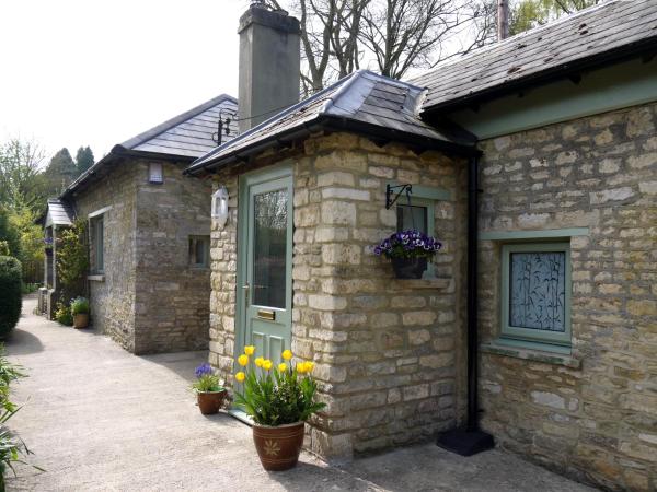 Cosy Stone Cottage, The Bungalow Perrotts Brook - Cirencester