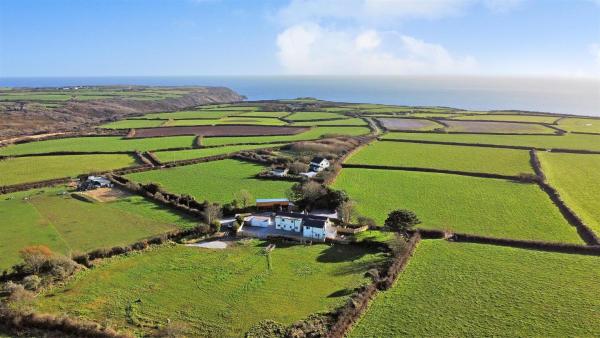 Arrowan Common Farm Cottages - Cornualles