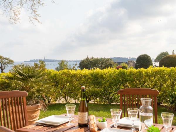 Apartment Le Parc Du Prieuré By Interhome - Plage de Dinard (le Prieuré)