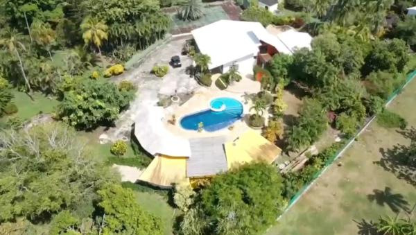 Casa De Campo Junto Al Mar En San Andrés - Colombia