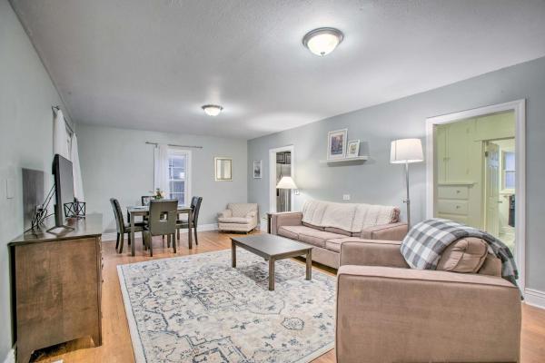 Walkable Neighborhood: Family Home In Wheat Ridge - Morrison, CO