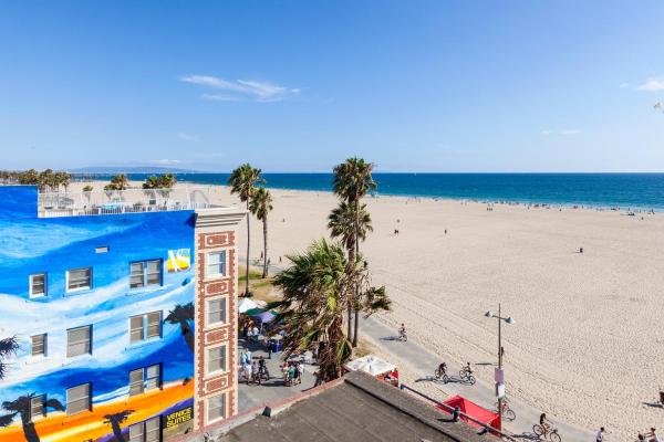 Venice Suites - Los Angeles, CA