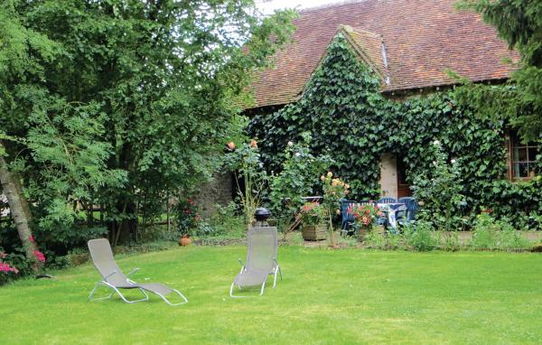 Nice Home In Vernie With Wifi - Sarthe