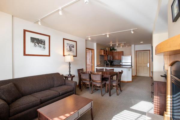 Upgraded Zephyr Mountain Lodge Condo With Continental Divide Views Close To Mountain Condo - Georgetown, CO