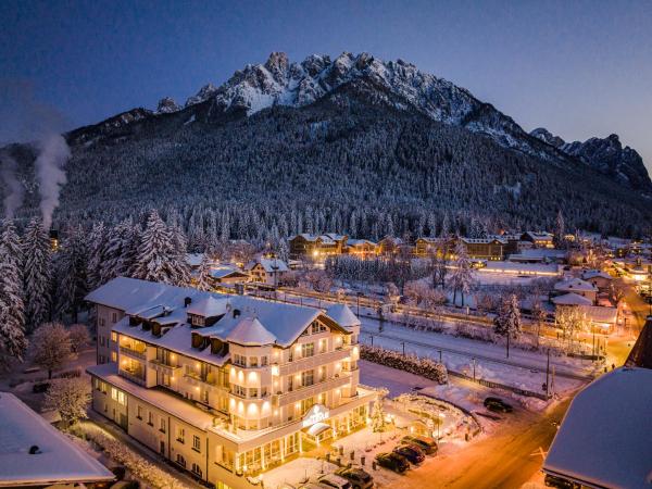 Parkhotel Bellevue - Toblach