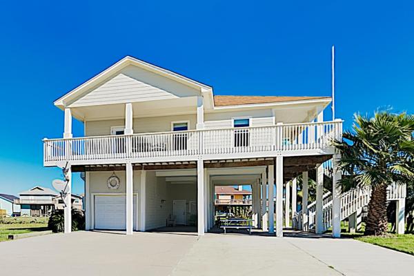 Eastview Oasis - Crystal Beach, TX