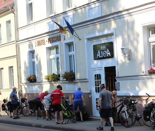 Hotel Albena - Garni Hotel - Bad Saarow