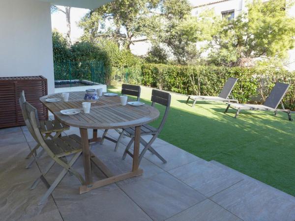 Apartment Les Calanques De Saint Aygulf By Interhome - Plage de Saint-Aygulf