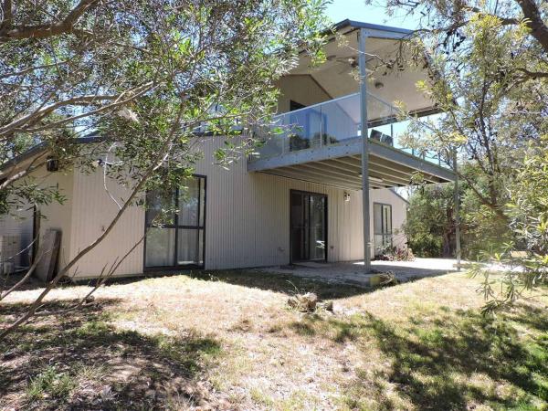 Paradise On The Boulevard - 90 Mile Beach Holiday Home - Gippsland