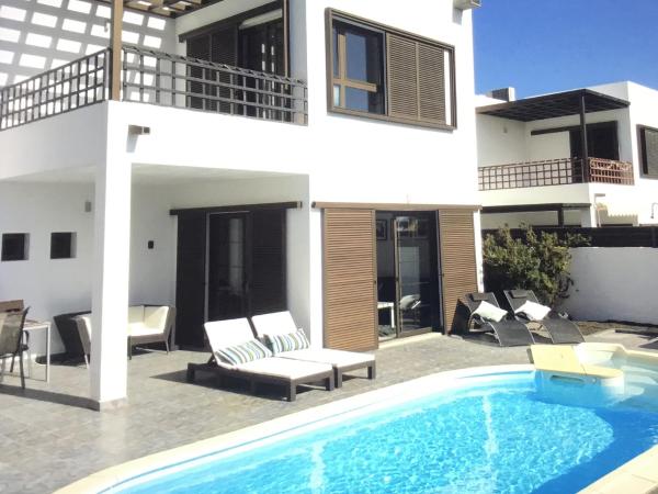 Modern Villa With Sea Views - Costa Teguise