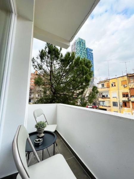 Aj Apartments, Hidden Gem In The Heart Of Tirana - Tirana