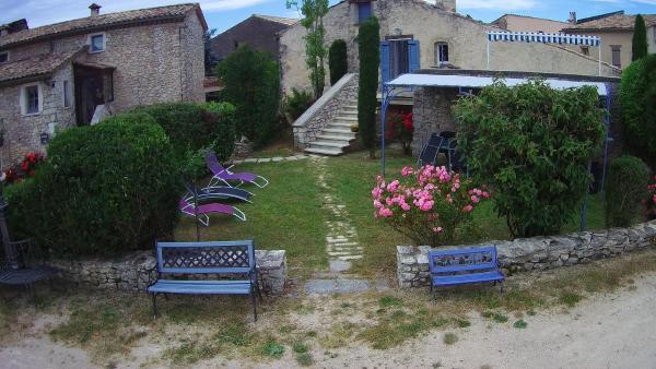 Gîte De Caractère Au Pied Du Mont Ventoux Avec Piscine Couverte - Sault