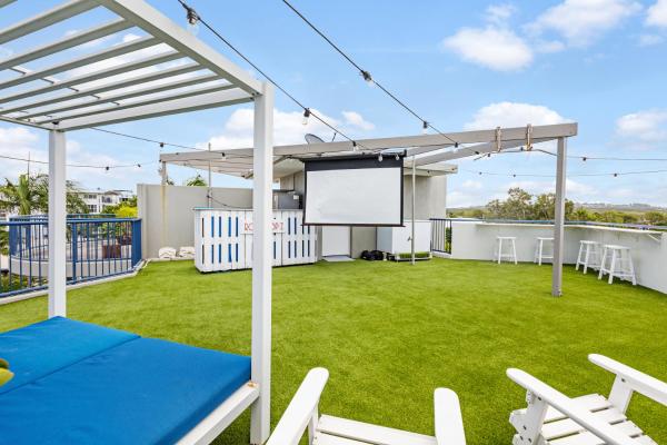 The Penthouse Mooloolaba, Private Luxury Rooftop Living - Mooloolaba