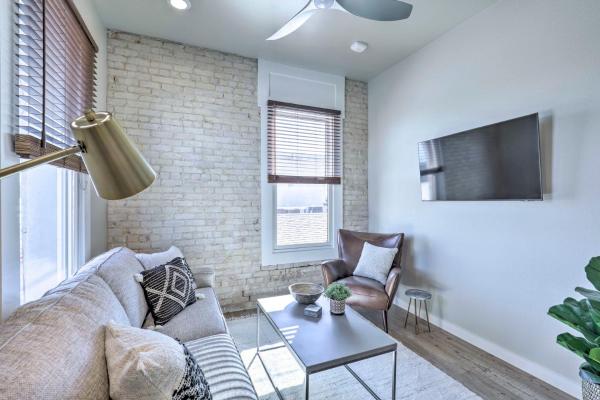 Bright San Marcos Apartment With Ideal Location - San Marcos, TX