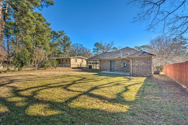 Family Home About 5 Mi To Downtown Little Rock! - Little Rock, AR