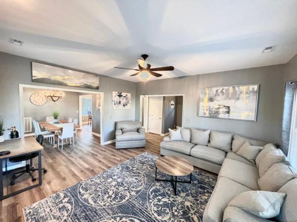 Beautiful, Spacious, Hidden Gem In Heart Of Wilmington - Wrightsville Beach, NC