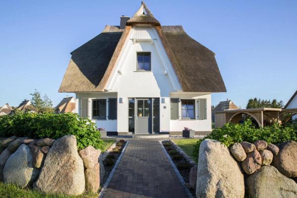 Reetdachhaus Am Bodden Mit Sauna - Prerow