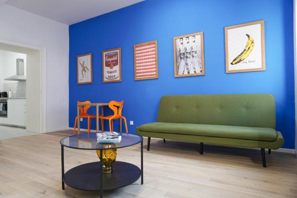 Vibrant Design Apartments - Full Kitchen - Wi-fi - 18 Mins To City Centre - Vienna
