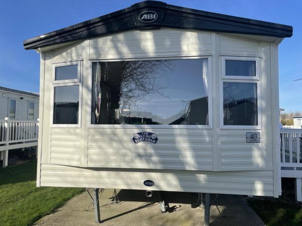 Excellent Caravan 2 Bedrooms Sleeps 6 - England