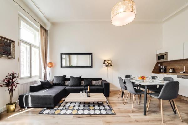 Charles Bridge - 3 Bedroom Apartment - Old Town - Praga