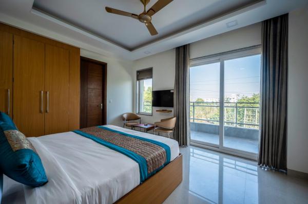 The Palms Inn I Near Medanta Medicity I Sec-38 - Manesar
