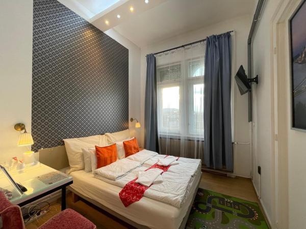 Centerpoint Digital Pansion Heritage Collection - Budapest