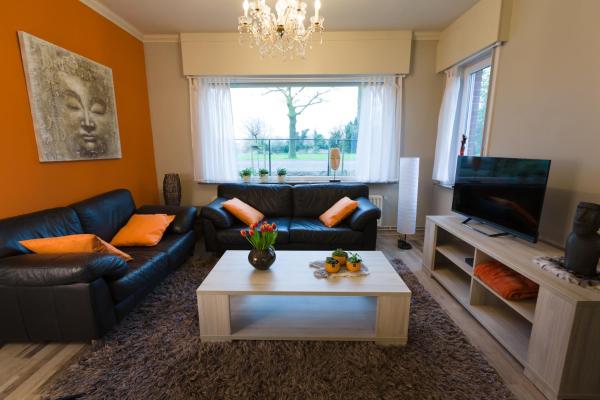 Gezellige Woning Met 3 Slaapkamers En Gratis Parking - Deinze