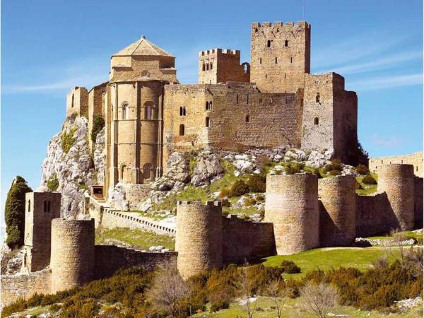 Apartamentos Turísticos Mallos De Huesca - Loarre