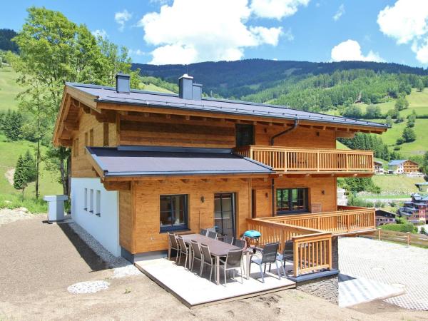 Chalet In Ski Area In Saalbach-hinterglemm - Uttendorf